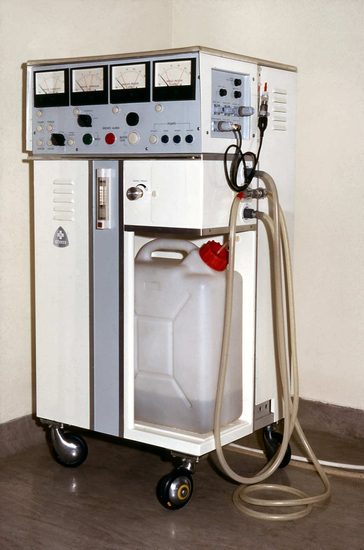 Dialysis technology in the UK 1960-2005 – UK Kidney History